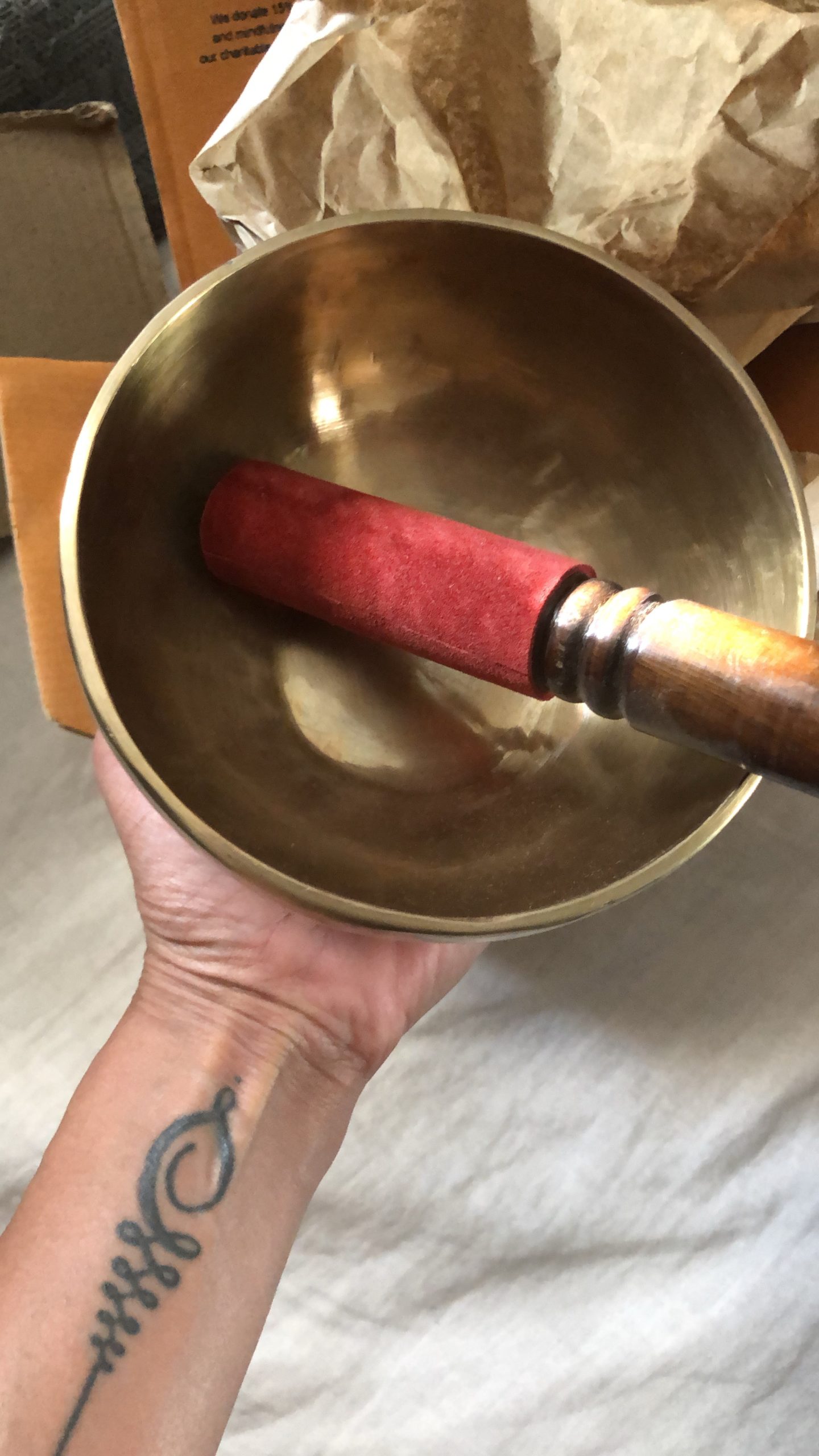 EXPLORING SOUNDS OF A SINGING BOWL
